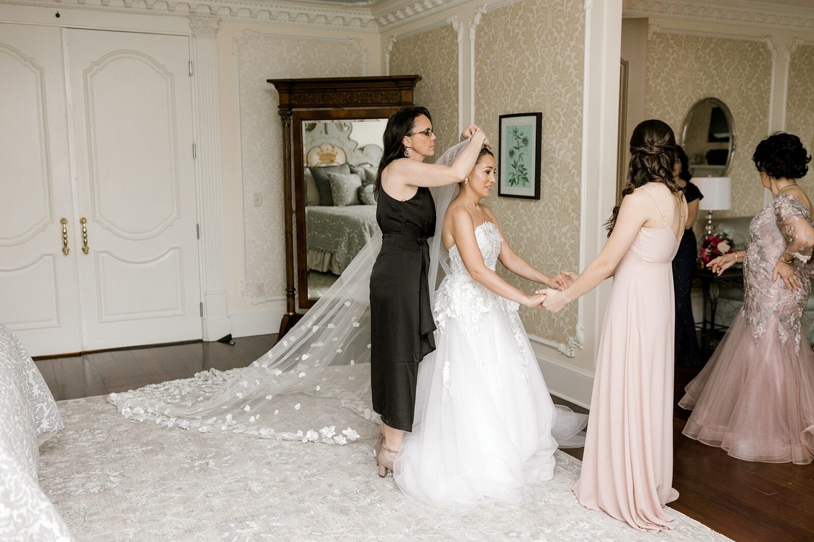 Spring Wedding at the Ashford Estate